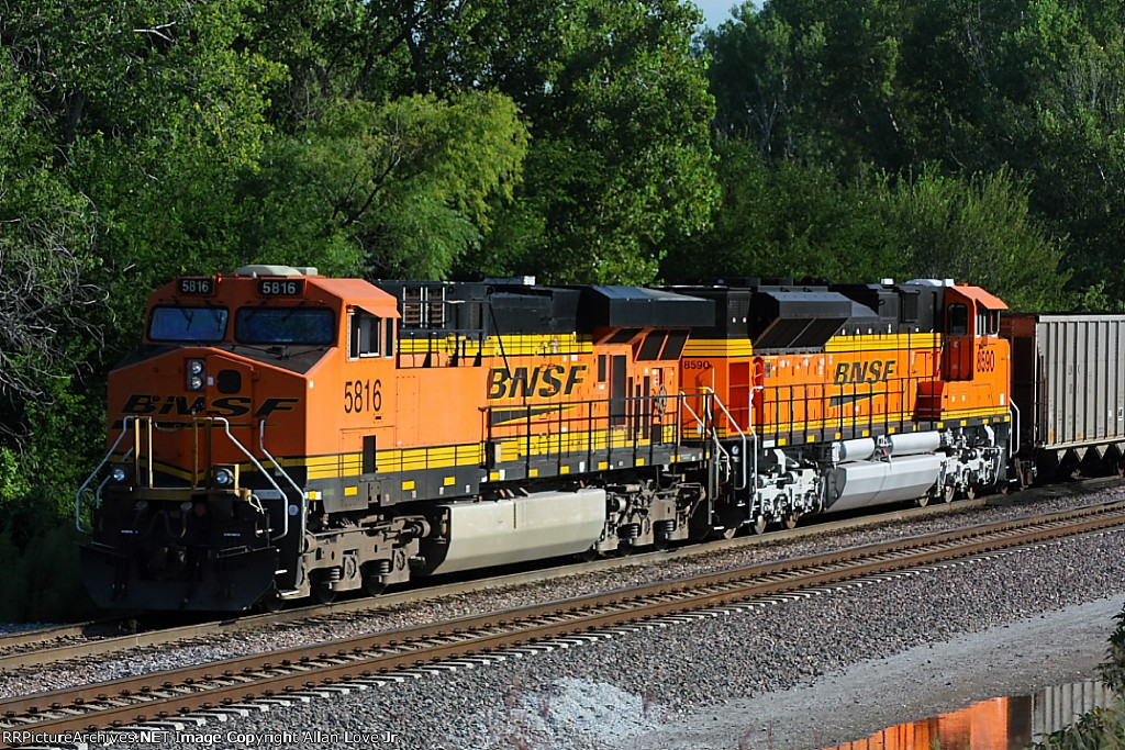 BNSF 5816 West